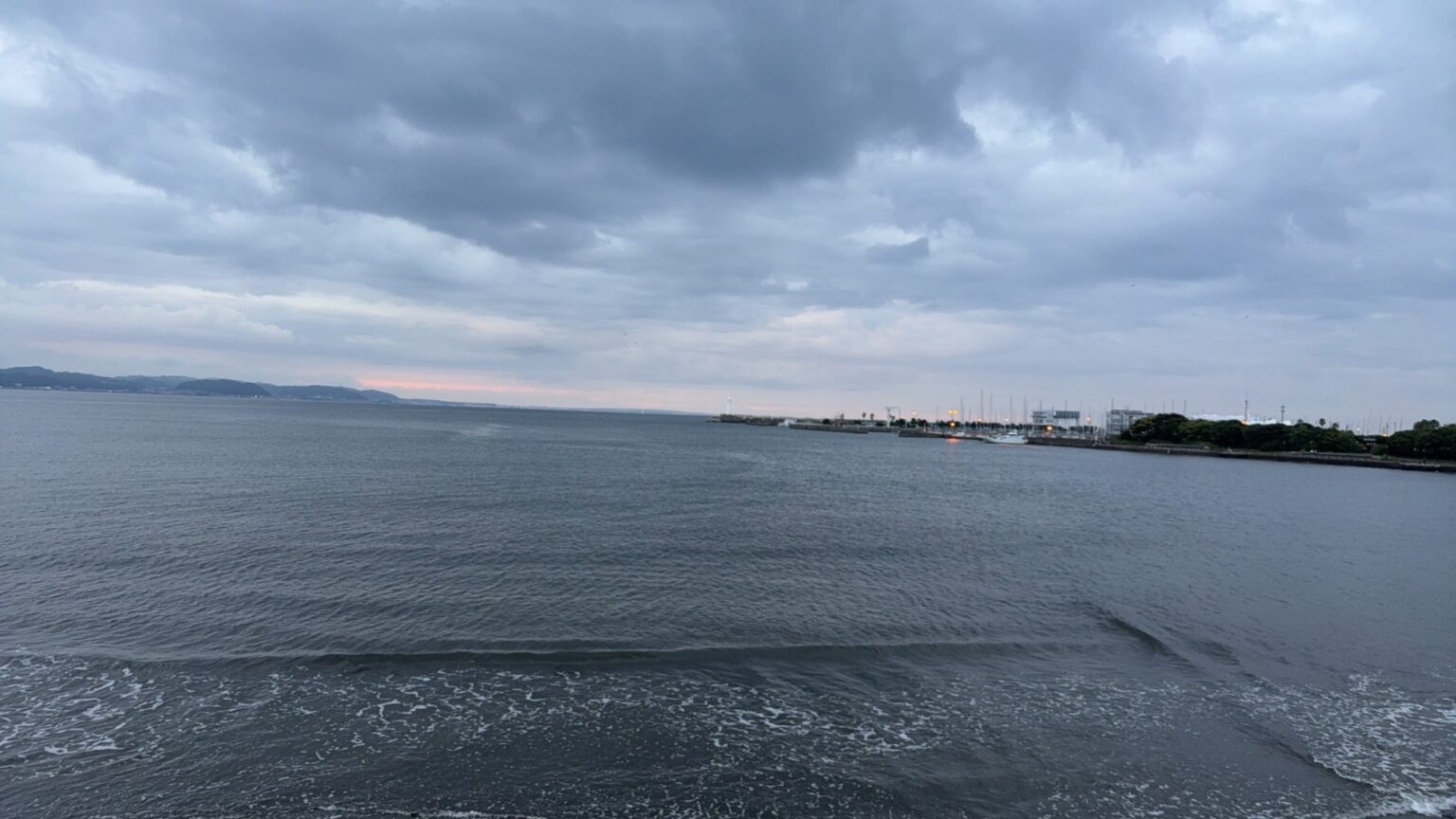 サーフィンスクール湘南KAILOAの波情報